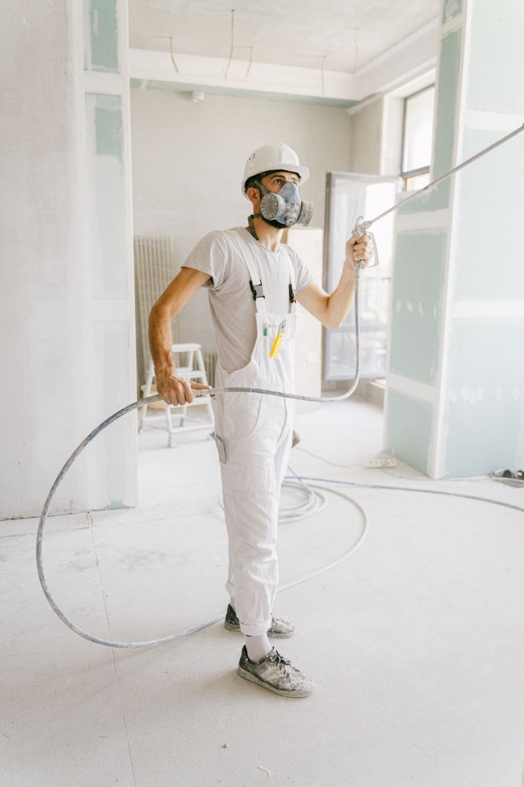 How to avoid dangers while working on your job - Fun and Food Cafe